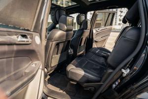 Черный Мерседес GLS 550 2018 в Вильнюс, объемом двигателя 4.70 л и пробегом 177 тыс. км за 38950 €, фото 30 на AUTOMOTO.COM.LV