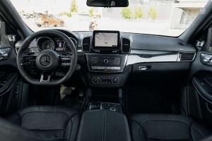 Melns Mercedes-Benz GLS 550 2018 Viļņa, ar dzinēja tilpumu 4.70 L un nobraukumu 177 tūkst. km par 38950 €, foto 14 vietnē AUTOMOTO.COM.LV