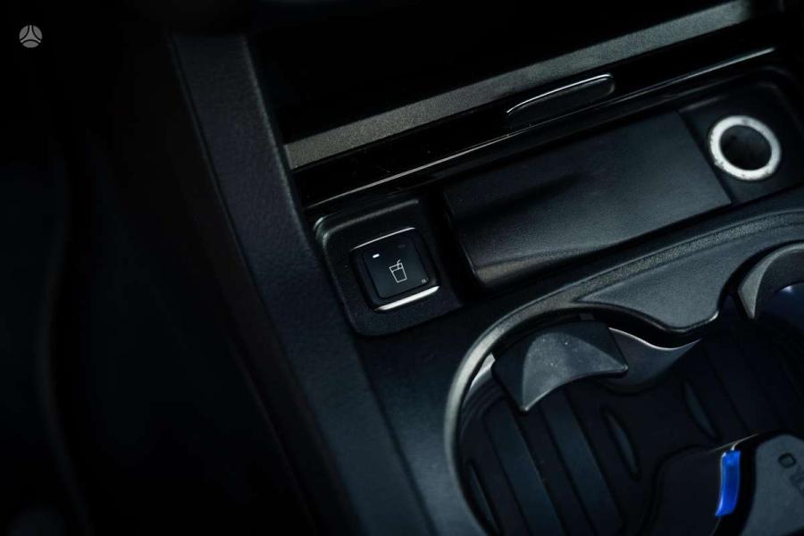 Melns Mercedes-Benz GLS 550 2018 Viļņa, ar dzinēja tilpumu 4.70 L un nobraukumu 177 tūkst. km par 38950 €, foto 27 vietnē AUTOMOTO.COM.LV