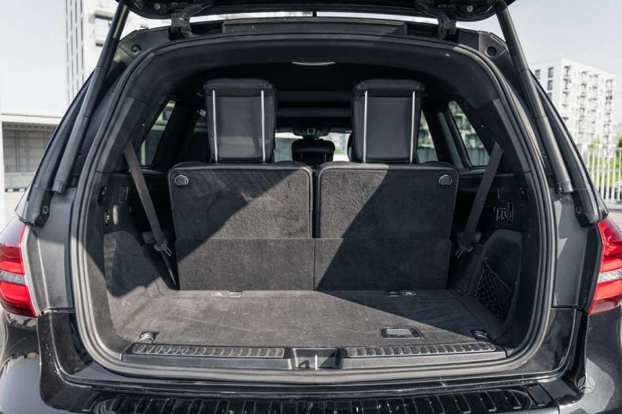 Melns Mercedes-Benz GLS 550 2018 Viļņa, ar dzinēja tilpumu 4.70 L un nobraukumu 177 tūkst. km par 38950 €, foto 38 vietnē AUTOMOTO.COM.LV