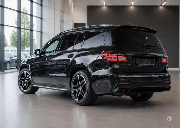 Melns Mercedes-Benz GLS 550 2018 Viļņa, ar dzinēja tilpumu 4.70 L un nobraukumu 177 tūkst. km par 35950 €, foto 6 vietnē AUTOMOTO.COM.LV
