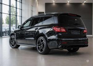 Melns Mercedes-Benz GLS 550 2018 Viļņa, ar dzinēja tilpumu 4.70 L un nobraukumu 177 tūkst. km par 35950 €, foto 6 vietnē AUTOMOTO.COM.LV