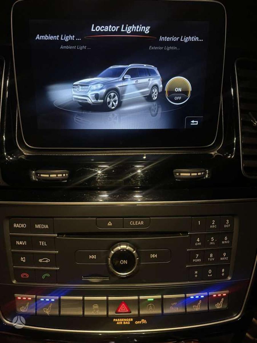 Melns Mercedes-Benz GLS 550 2018 Viļņa, ar dzinēja tilpumu 4.70 L un nobraukumu 177 tūkst. km par 35950 €, foto 54 vietnē AUTOMOTO.COM.LV