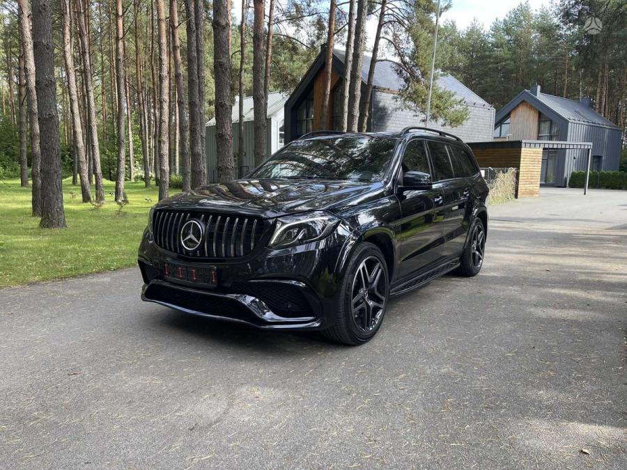 Black Mercedes-Benz GLS 550 2018 in Vilnius, with an engine capacity of 4.70 L and mileage of 177 thousand km for 32900 €, photo 1 on AUTOMOTO.COM.LV