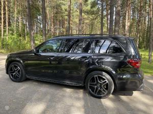 Black Mercedes-Benz GLS 550 2018 in Vilnius, with an engine capacity of 4.70 L and mileage of 177 thousand km for 32900 €, photo 17 on AUTOMOTO.COM.LV