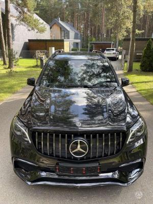 Black Mercedes-Benz GLS 550 2018 in Vilnius, with an engine capacity of 4.70 L and mileage of 177 thousand km for 32900 €, photo 19 on AUTOMOTO.COM.LV