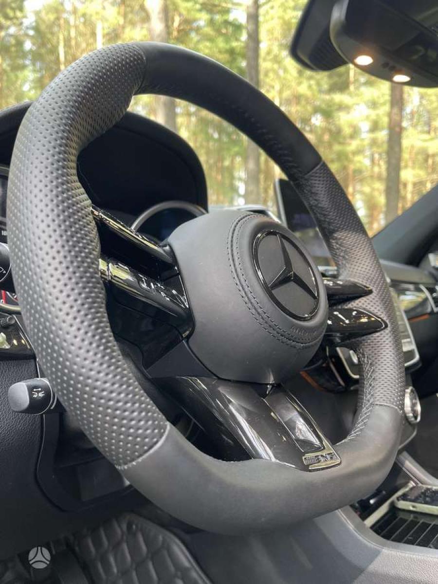 Black Mercedes-Benz GLS 550 2018 in Vilnius, with an engine capacity of 4.70 L and mileage of 177 thousand km for 32900 €, photo 22 on AUTOMOTO.COM.LV