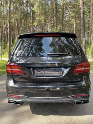 Черный Мерседес GLS 550 2018 в Вильнюс, объемом двигателя 4.70 л и пробегом 179 тыс. км за 32900 €, фото 21 на AUTOMOTO.COM.LV
