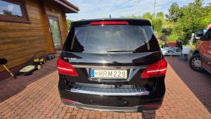 Black Mercedes-Benz GLS 550 2019 in Alytus, with an engine capacity of 4.66 L and mileage of 189 thousand km for 35000 €, photo 6 on AUTOMOTO.COM.LV
