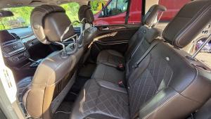 Black Mercedes-Benz GLS 550 2019 in Alytus, with an engine capacity of 4.66 L and mileage of 189 thousand km for 35000 €, photo 8 on AUTOMOTO.COM.LV