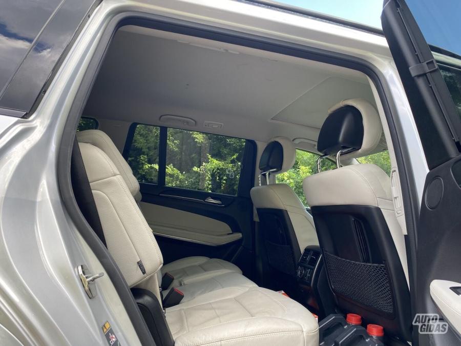Pelēks Mercedes-Benz GLS 550 2017 Viļņa, ar dzinēja tilpumu 4.70 L un nobraukumu 176 tūkst. km par 28000 €, foto 12 vietnē AUTOMOTO.COM.LV