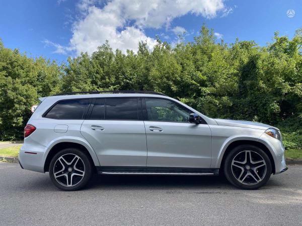 Grey Mercedes-Benz GLS 550 2017 in Vilnius, with an engine capacity of 4.70 L and mileage of 176 thousand km for 28000 €, photo 2 on AUTOMOTO.COM.LV