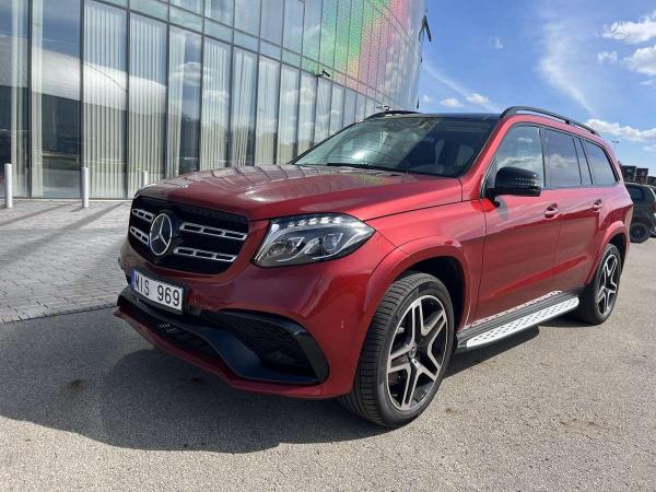 Красный Мерседес GLS 550 2018 в Шяуляй, объемом двигателя 4.66 л и пробегом 89 тыс. км за 37000 €, фото 1 на AUTOMOTO.COM.LV