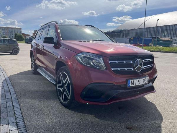 Красный Мерседес GLS 550 2018 в Шяуляй, объемом двигателя 4.66 л и пробегом 89 тыс. км за 37000 €, фото 3 на AUTOMOTO.COM.LV
