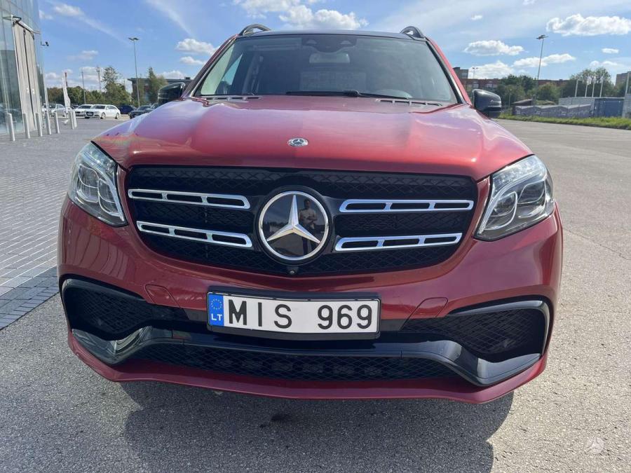 Красный Мерседес GLS 550 2018 в Шяуляй, объемом двигателя 4.66 л и пробегом 89 тыс. км за 37000 €, фото 5 на AUTOMOTO.COM.LV