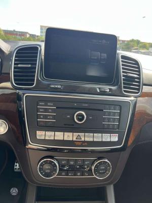 Красный Мерседес GLS 550 2018 в Шяуляй, объемом двигателя 4.66 л и пробегом 89 тыс. км за 37000 €, фото 21 на AUTOMOTO.COM.LV