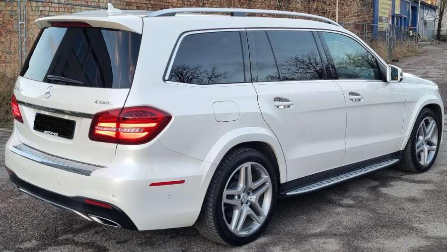 White Mercedes-Benz GLS 550 2017 in Siauliai, with an engine capacity of 4.66 L and mileage of 215 thousand km for 24000 €, photo 3 on AUTOMOTO.COM.LV