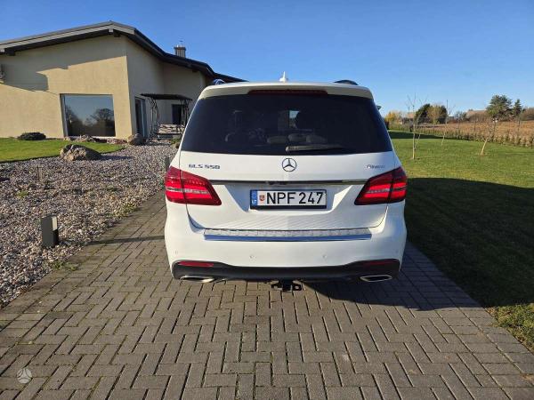 Balts Mercedes-Benz GLS 550 2018 Radviliškis, ar dzinēja tilpumu 4.70 L un nobraukumu 105 tūkst. km par 30999 €, foto 2 vietnē AUTOMOTO.COM.LV