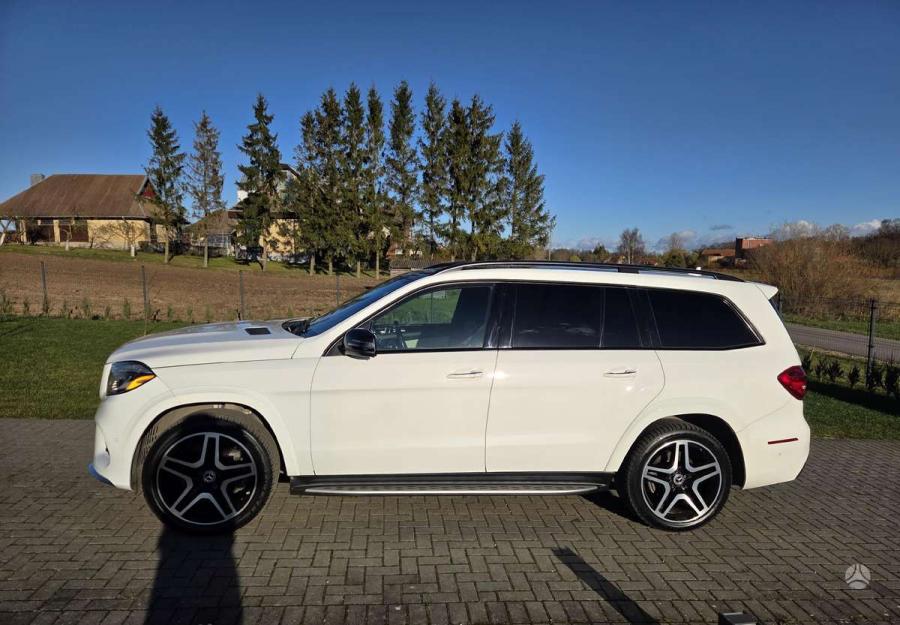 Balts Mercedes-Benz GLS 550 2018 Radviliškis, ar dzinēja tilpumu 4.70 L un nobraukumu 105 tūkst. km par 30999 €, foto 4 vietnē AUTOMOTO.COM.LV