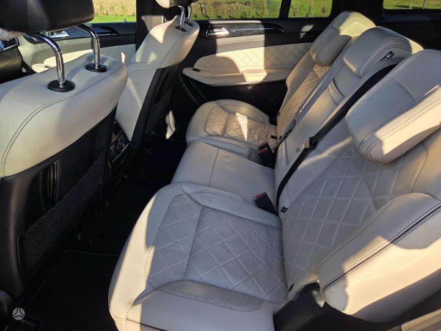 Balts Mercedes-Benz GLS 550 2018 Radviliškis, ar dzinēja tilpumu 4.70 L un nobraukumu 105 tūkst. km par 30999 €, foto 6 vietnē AUTOMOTO.COM.LV