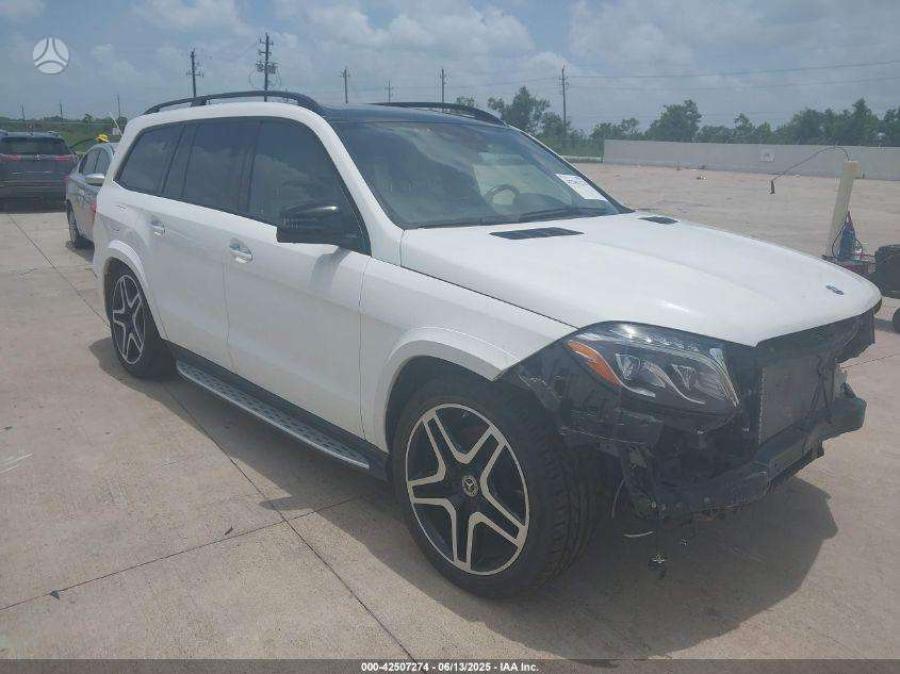Balts Mercedes-Benz GLS 550 2018 Radviliškis, ar dzinēja tilpumu 4.70 L un nobraukumu 105 tūkst. km par 30999 €, foto 21 vietnē AUTOMOTO.COM.LV
