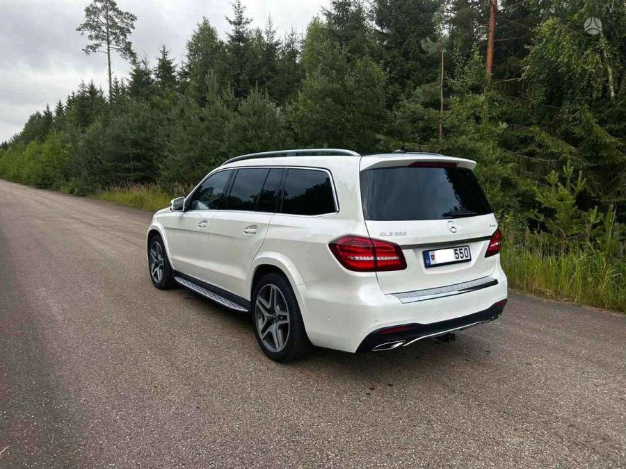 Balts Mercedes-Benz GLS 550 2018 Viļņa, ar dzinēja tilpumu 4.70 L un nobraukumu 93 tūkst. km par 25550 €, foto 21 vietnē AUTOMOTO.COM.LV