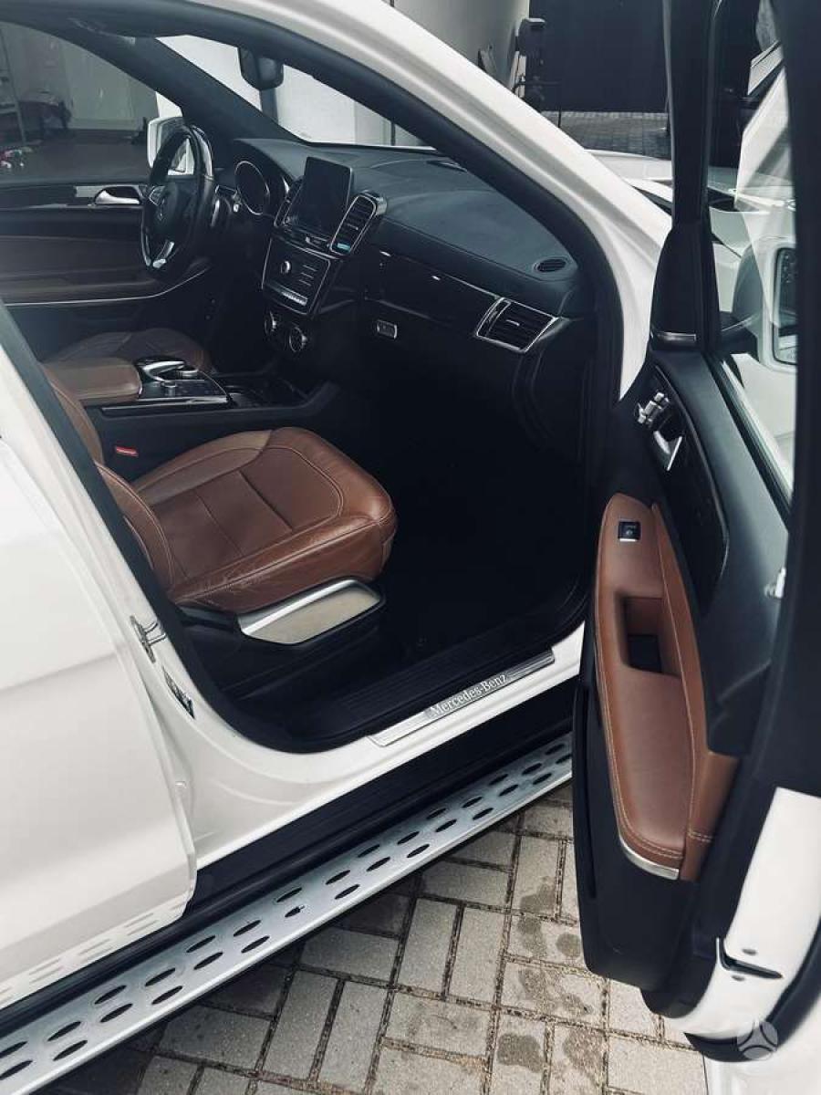Balts Mercedes-Benz GLS 550 2018 Viļņa, ar dzinēja tilpumu 4.70 L un nobraukumu 93 tūkst. km par 25550 €, foto 26 vietnē AUTOMOTO.COM.LV