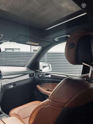 Balts Mercedes-Benz GLS 550 2018 Viļņa, ar dzinēja tilpumu 4.70 L un nobraukumu 93 tūkst. km par 25550 €, foto 30 vietnē AUTOMOTO.COM.LV