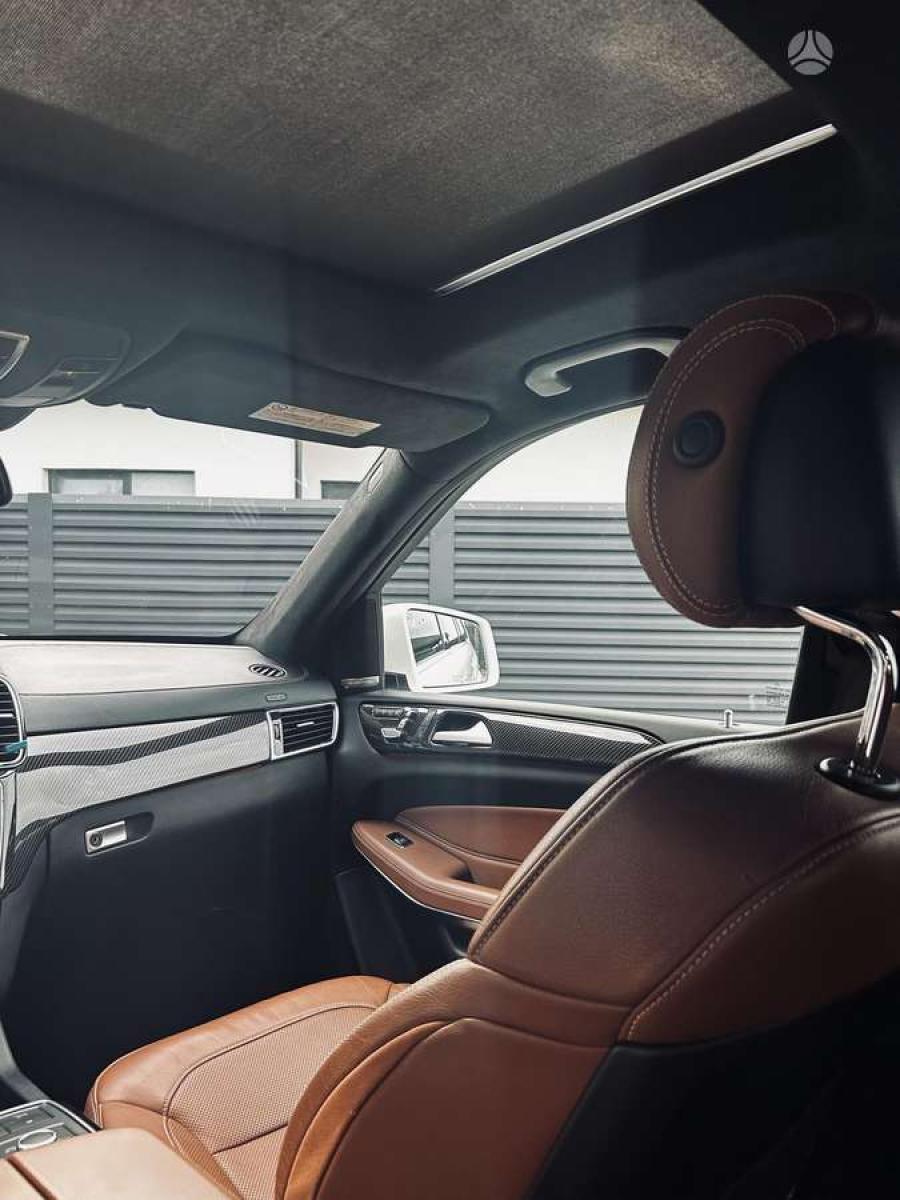 Balts Mercedes-Benz GLS 550 2018 Viļņa, ar dzinēja tilpumu 4.70 L un nobraukumu 93 tūkst. km par 25550 €, foto 30 vietnē AUTOMOTO.COM.LV