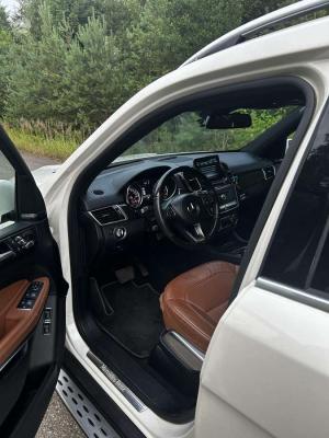 Balts Mercedes-Benz GLS 550 2018 Viļņa, ar dzinēja tilpumu 4.70 L un nobraukumu 93 tūkst. km par 25550 €, foto 31 vietnē AUTOMOTO.COM.LV