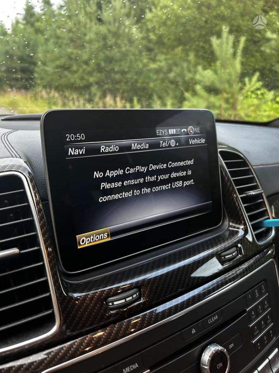 Balts Mercedes-Benz GLS 550 2018 Viļņa, ar dzinēja tilpumu 4.70 L un nobraukumu 93 tūkst. km par 25550 €, foto 39 vietnē AUTOMOTO.COM.LV