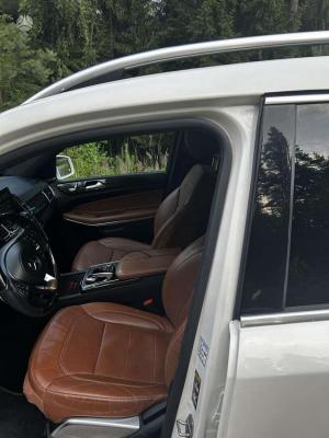 Balts Mercedes-Benz GLS 550 2018 Viļņa, ar dzinēja tilpumu 4.70 L un nobraukumu 93 tūkst. km par 25550 €, foto 40 vietnē AUTOMOTO.COM.LV