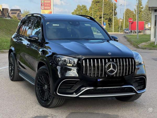 Black Mercedes-Benz gls-580 2021 in Jonava, with an engine capacity of 3.98 L and mileage of 146 thousand km for 69999 €, photo 1 on AUTOMOTO.COM.LV
