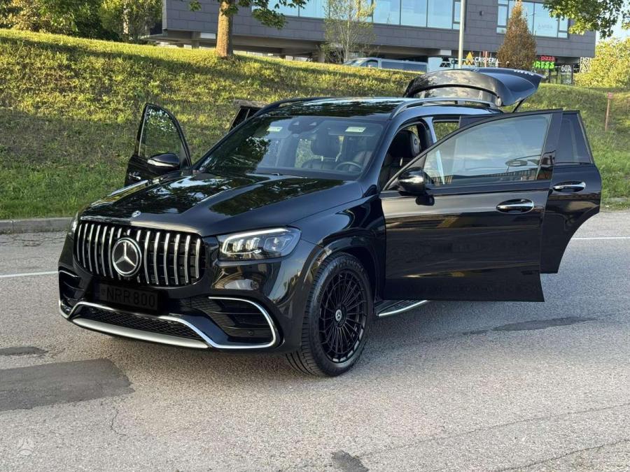 Black Mercedes-Benz gls-580 2021 in Jonava, with an engine capacity of 3.98 L and mileage of 146 thousand km for 69999 €, photo 15 on AUTOMOTO.COM.LV