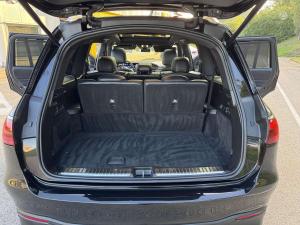 Black Mercedes-Benz gls-580 2021 in Jonava, with an engine capacity of 3.98 L and mileage of 146 thousand km for 69999 €, photo 18 on AUTOMOTO.COM.LV