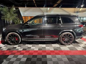 Black Mercedes-Benz gls-580 2021 in Vilnius, with an engine capacity of 3.98 L and mileage of 90 thousand km for 80000 €, photo 9 on AUTOMOTO.COM.LV