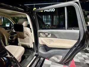 Black Mercedes-Benz gls-580 2021 in Vilnius, with an engine capacity of 3.98 L and mileage of 90 thousand km for 80000 €, photo 13 on AUTOMOTO.COM.LV