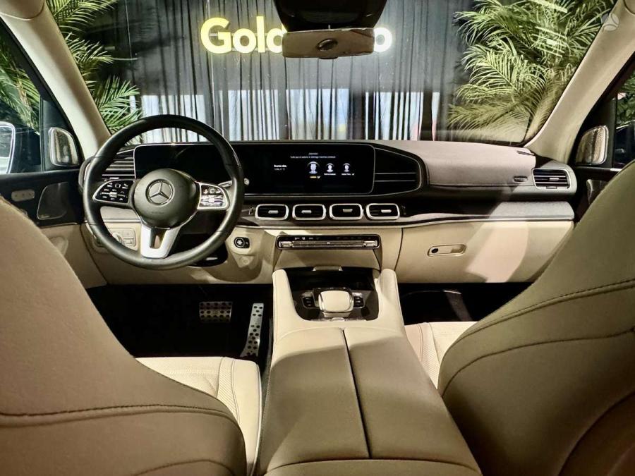 Black Mercedes-Benz gls-580 2021 in Vilnius, with an engine capacity of 3.98 L and mileage of 90 thousand km for 80000 €, photo 23 on AUTOMOTO.COM.LV