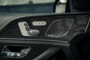 Black Mercedes-Benz gls-580 2024 in Vilnius, with an engine capacity of 3.98 L and mileage of 42 thousand km for 133000 €, photo 16 on AUTOMOTO.COM.LV