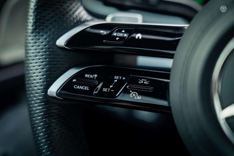 Black Mercedes-Benz gls-580 2024 in Vilnius, with an engine capacity of 3.98 L and mileage of 42 thousand km for 133000 €, photo 17 on AUTOMOTO.COM.LV
