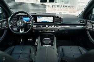 Black Mercedes-Benz gls-580 2024 in Vilnius, with an engine capacity of 3.98 L and mileage of 42 thousand km for 133000 €, photo 26 on AUTOMOTO.COM.LV