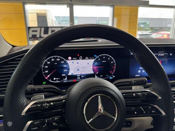 Grey Mercedes-Benz gls-580 2024 in Vilnius, with an engine capacity of 4.00 L and mileage of 71 thousand km for 97777 €, photo 7 on AUTOMOTO.COM.LV