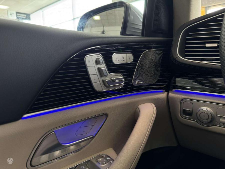 Pelēks Mercedes-Benz gls-580 2024 Viļņa, ar dzinēja tilpumu 4.00 L un nobraukumu 71 tūkst. km par 97777 €, foto 12 vietnē AUTOMOTO.COM.LV