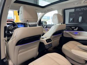Pelēks Mercedes-Benz gls-580 2024 Viļņa, ar dzinēja tilpumu 4.00 L un nobraukumu 71 tūkst. km par 97777 €, foto 18 vietnē AUTOMOTO.COM.LV