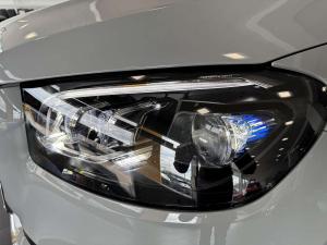Pelēks Mercedes-Benz gls-580 2024 Viļņa, ar dzinēja tilpumu 4.00 L un nobraukumu 71 tūkst. km par 97777 €, foto 24 vietnē AUTOMOTO.COM.LV