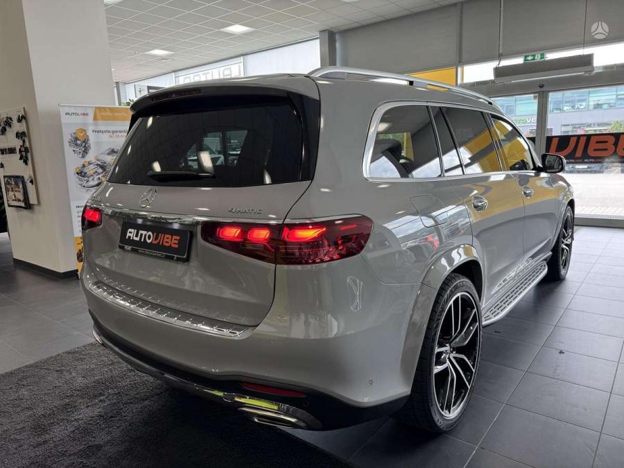 Pelēks Mercedes-Benz gls-580 2024 Viļņa, ar dzinēja tilpumu 4.00 L un nobraukumu 71 tūkst. km par 97777 €, foto 29 vietnē AUTOMOTO.COM.LV