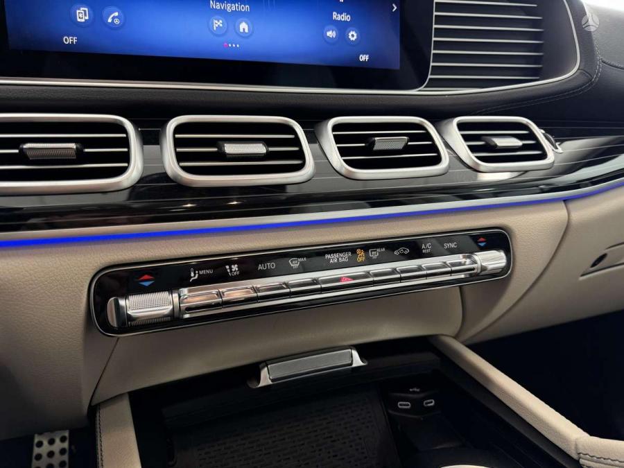 Pelēks Mercedes-Benz gls-580 2024 Viļņa, ar dzinēja tilpumu 4.00 L un nobraukumu 71 tūkst. km par 97777 €, foto 33 vietnē AUTOMOTO.COM.LV