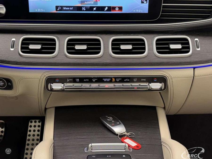 Balts Mercedes-Benz gls-580 2020 Viļņa, ar dzinēja tilpumu 3.98 L un nobraukumu 109 tūkst. km par 64900 €, foto 26 vietnē AUTOMOTO.COM.LV