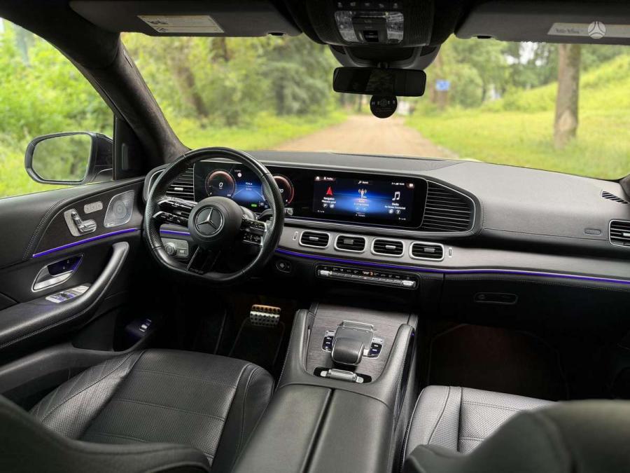 Белый Мерседес gls-580 2021 в Вильнюс, объемом двигателя 4.00 л и пробегом 85 тыс. км за 67000 €, фото 9 на AUTOMOTO.COM.LV