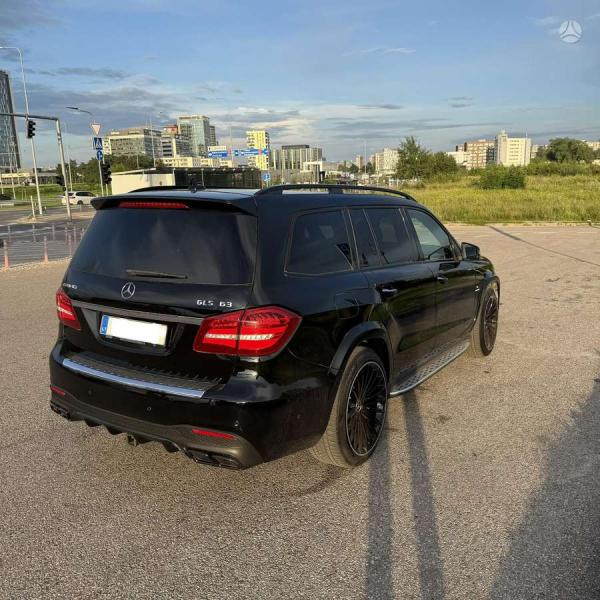 Mercedes-Benz GLS 63 AMG 2017 in Vilnius on AUTOMOTO.COM.LV Black Mercedes-Benz GLS 63 AMG 2017 in Vilnius, with an engine capacity of 0.00 L and mileage of 293 thousand km for 32400 €, photo 7 on AUTOMOTO.COM.LV